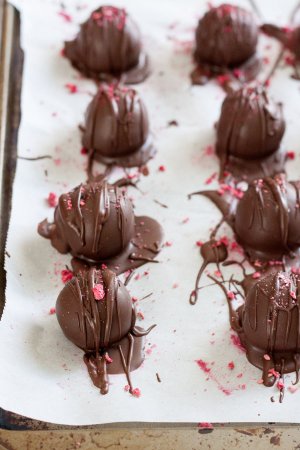 Raspberry Chocolate Truffle Recipe - Wild Wild Whisk
