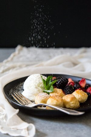 Deconstructed Berries and Cream Shortcake - Wild Wild Whisk