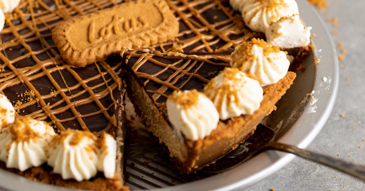 Biscoff Cookie Butter Pie (no bake) - Wild Wild Whisk